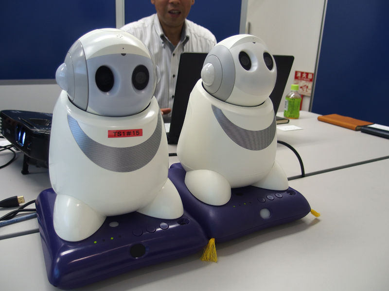 【森山和道の「ヒトと機械の境界面」】NECプラットフォームズ、ロボット型UI「PaPeRo i」を7月から提供開始 ～個人も含めたロボット ...