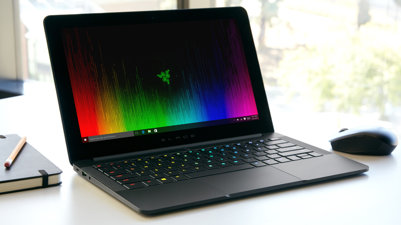 Razer、第7世代Coreでバッテリ駆動時間が伸びたモバイル「Blade Stealth」 - PC Watch