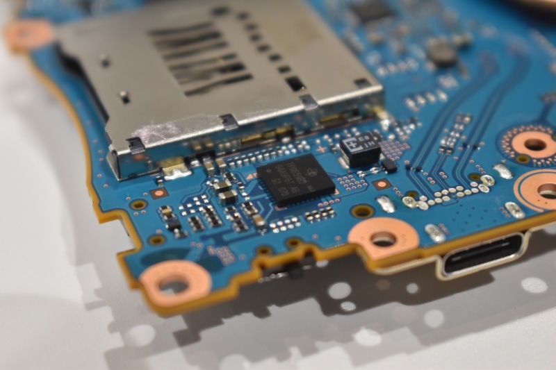 【山田祥平のRe:config.sys】モバイルノートの処理性能向上とPD電源対応、その先にあるもの - PC Watch