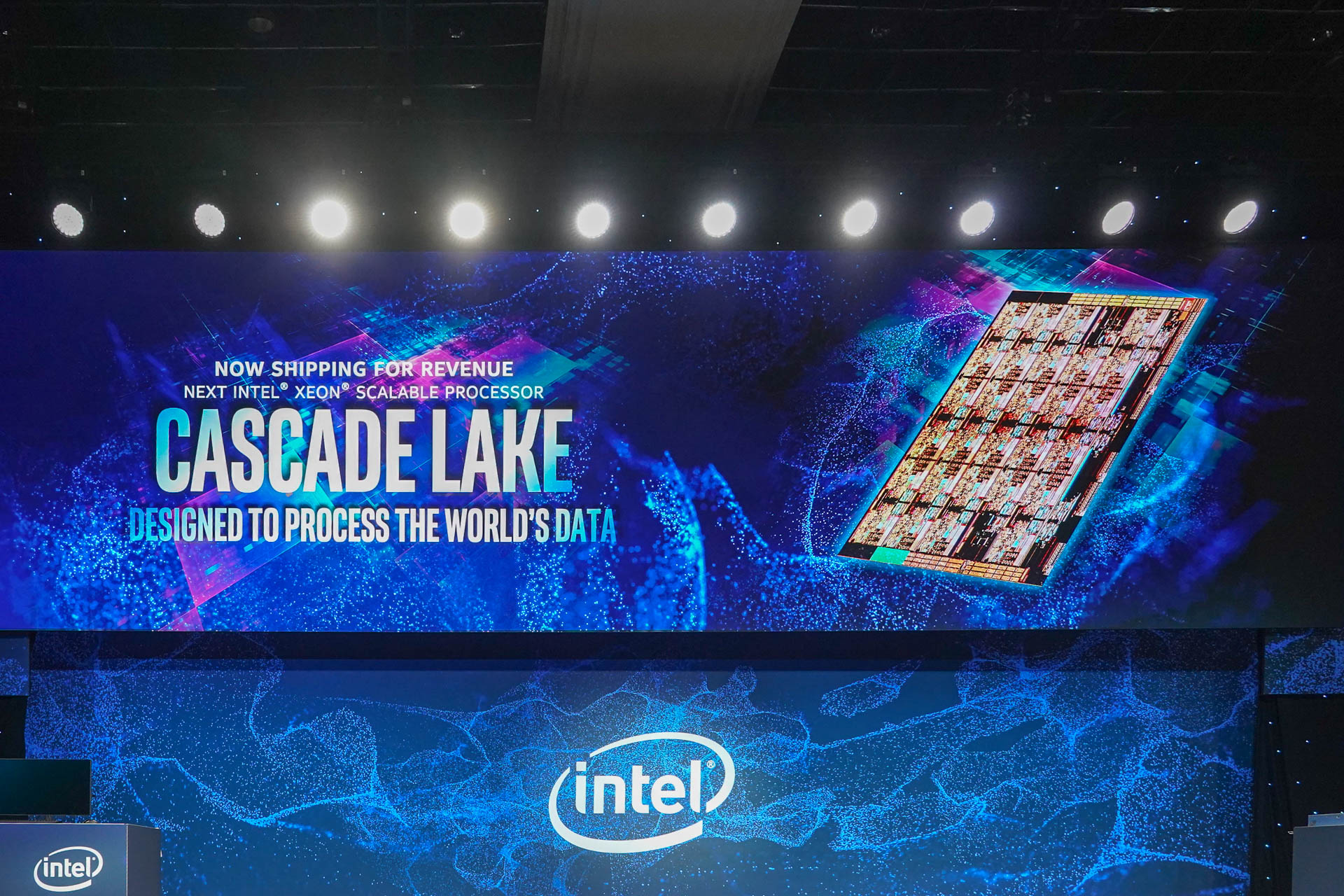 【イベントレポート】Intel、Cascade Lake-SPを出荷開始 - PC Watch