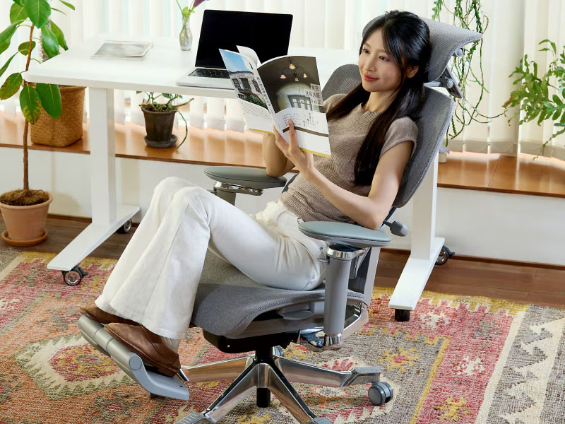 FlexiSpot、160度リクライニング可能なワークチェア「C7 Morpher」 - PC Watch