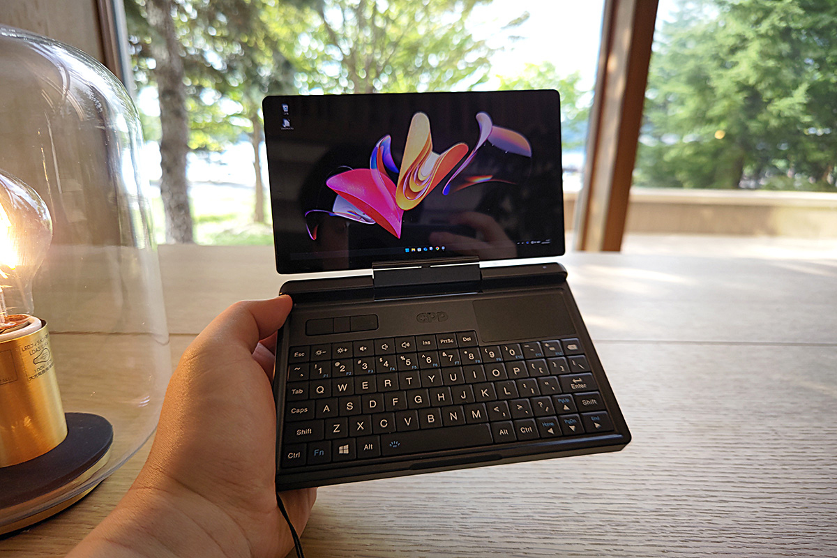 [B! PC] 【Hothotレビュー】 PCマニアの魂をくすぐるUMPCが6年ぶりの進化！「GPD MicroPC 2」性能も操作性も“本物”だった