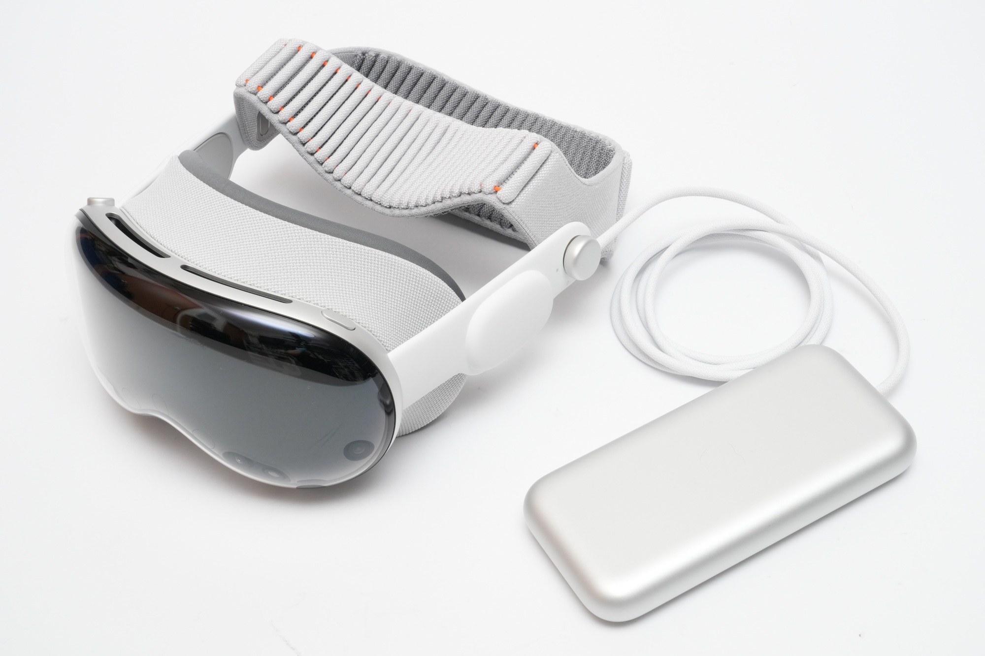 [B!] 【Hothotレビュー】 速くなったぞ！M5版「Apple Vision Pro」。果たして60万円弱で買う価値はあるか